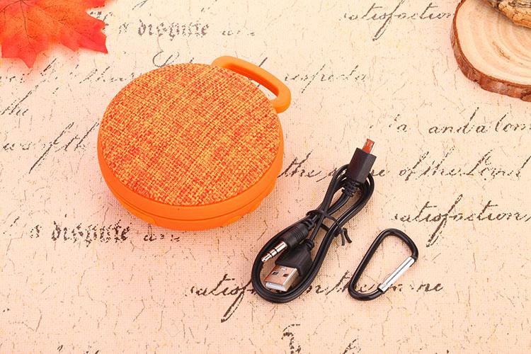 Mini Wireless Bluetooth Speaker With Hook | Gamer Fuss